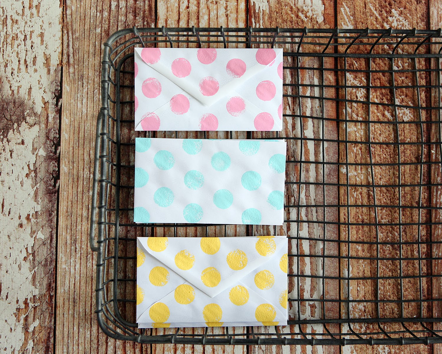 polka-dot-envelopes-make - Eighteen25
