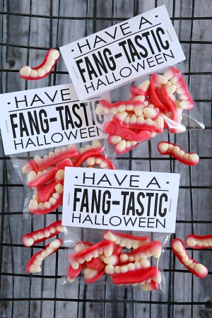 Have a Fang-tastic Halloween Tags - Eighteen25