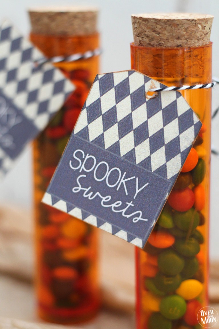 Spooktacular September Halloween Ideas 2016 - Eighteen25